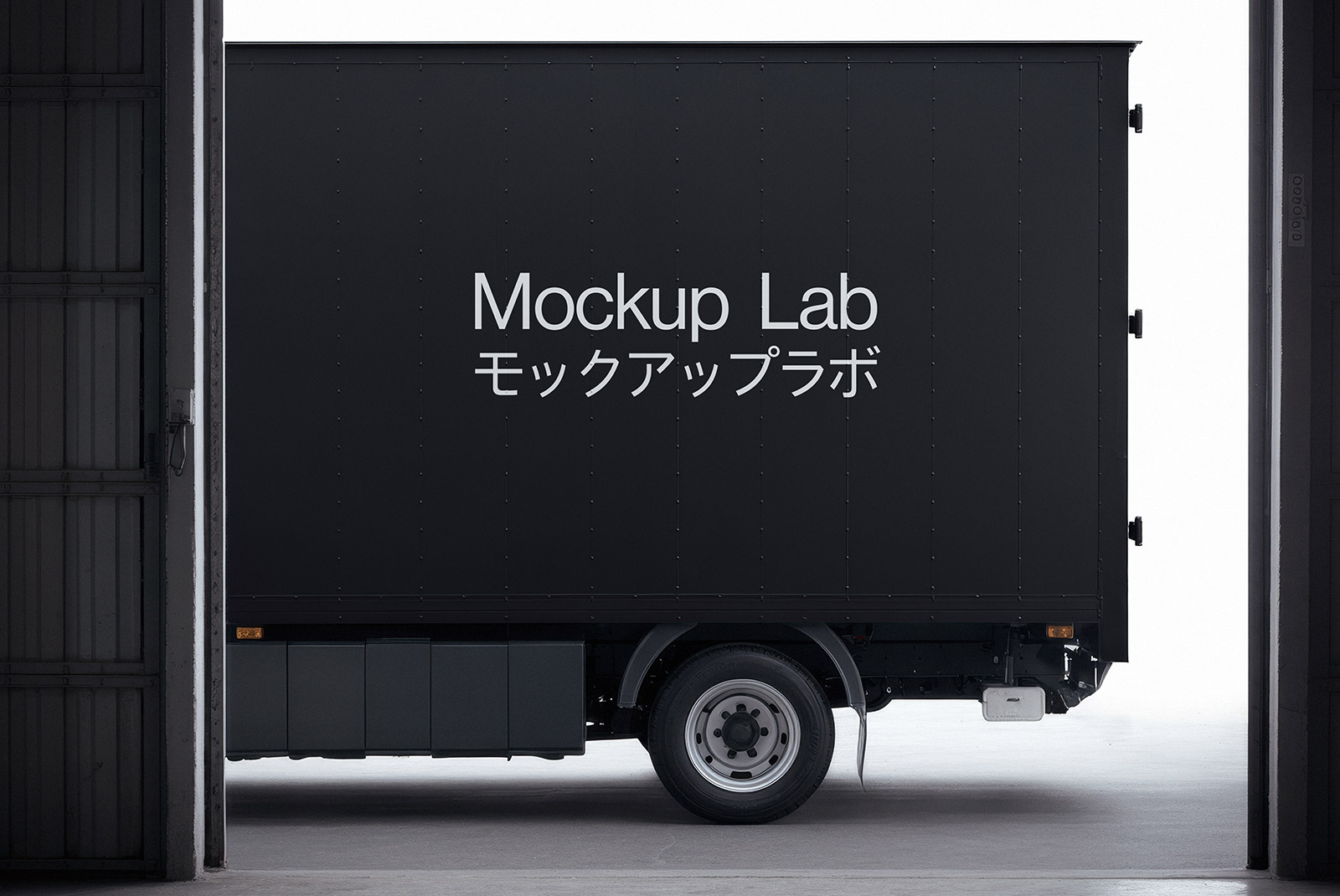 High-quality Photoshop design mockups for graphic designers • Mockup Lab
